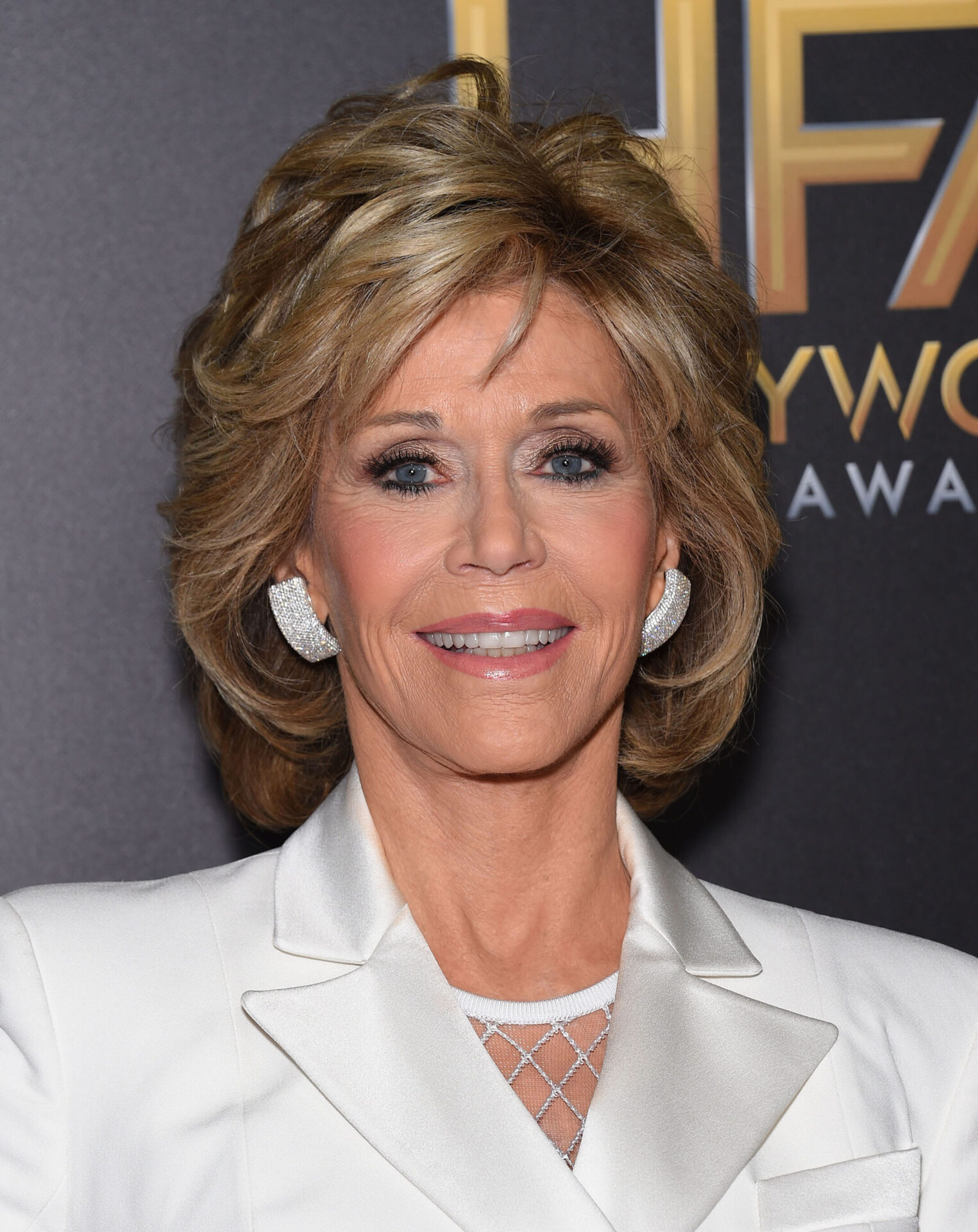 Jane Fonda's Top 35 Hairstyles that Defined an Era - Hood MWR