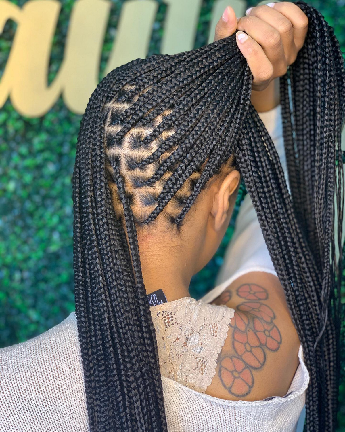 Box Braids Vs. Knotless: Which Is Better Box Braids Or Knotless? - Hood MWR