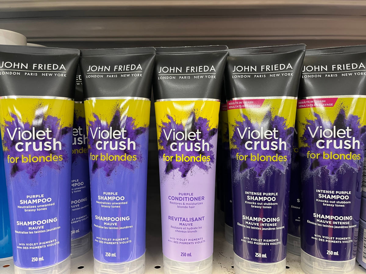 Purple Shampoo: How Long Can You Leave It In Your Hair? - Hood MWR